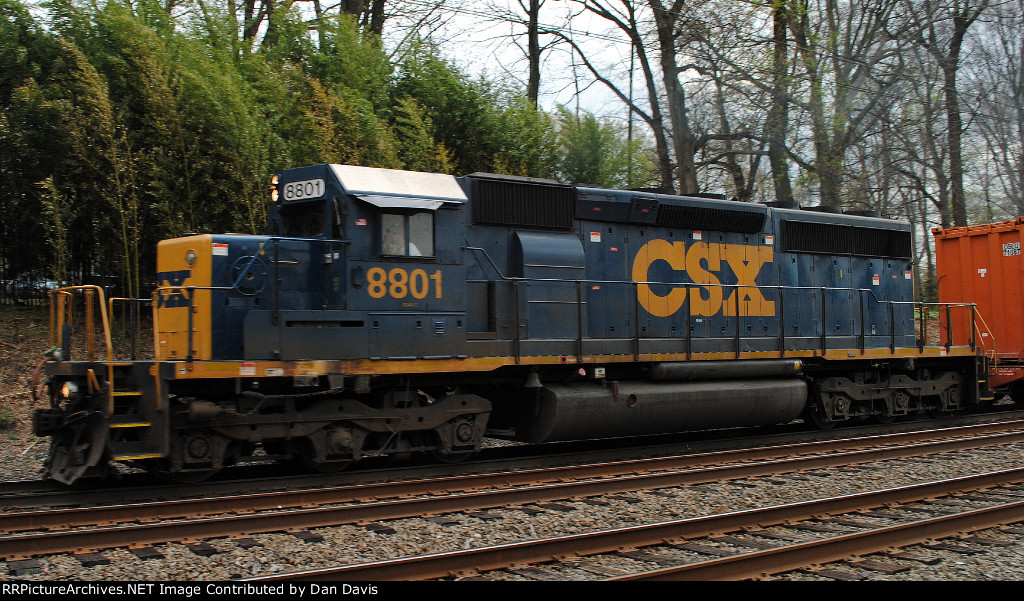 Former Conrail 6370 now CSX 8801 leads Q706-10